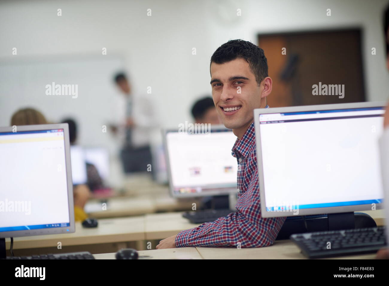technology students group in computer lab classroom Stock Photo - Alamy