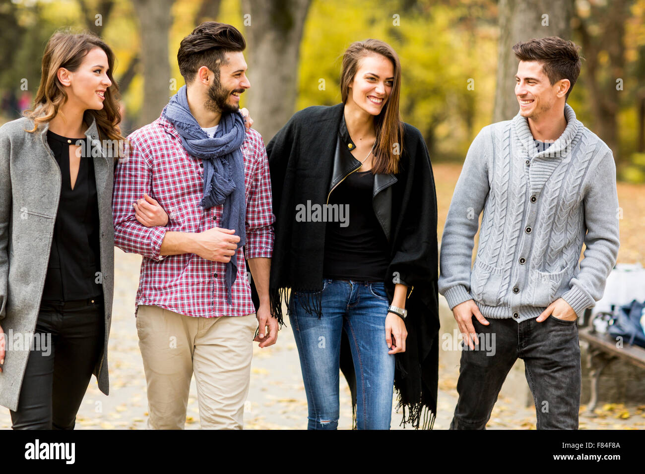 People in nature together hi-res stock photography and images - Alamy