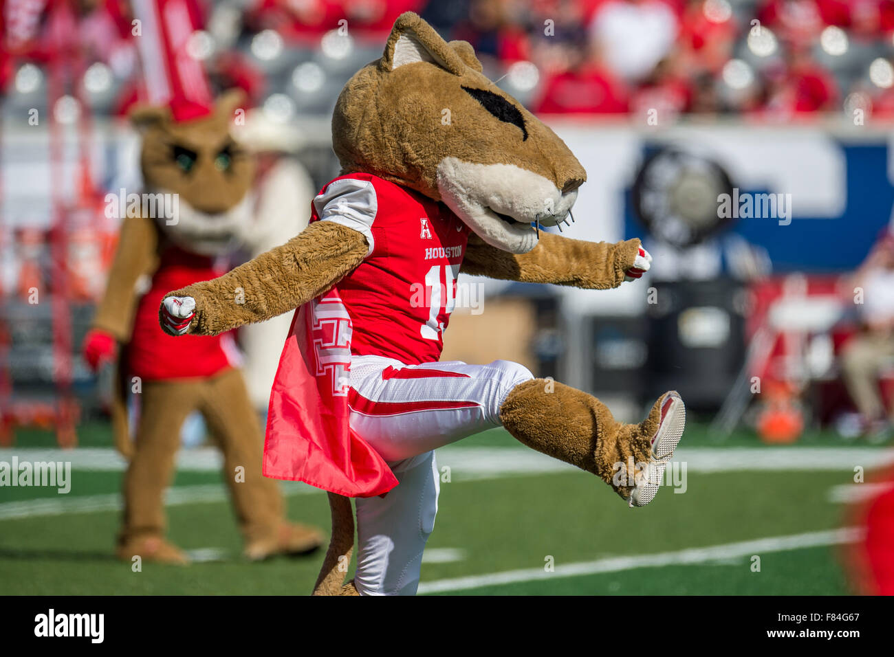 Houston, TX, USA. 5th Dec, 2015. Houston Cougars mascot Shasta prior to ...