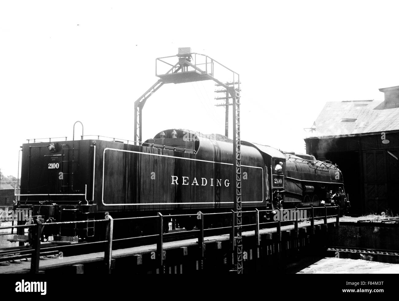 Reading Railroad Steam Engine #2100 On Turntable 1964 Stock Photo ...