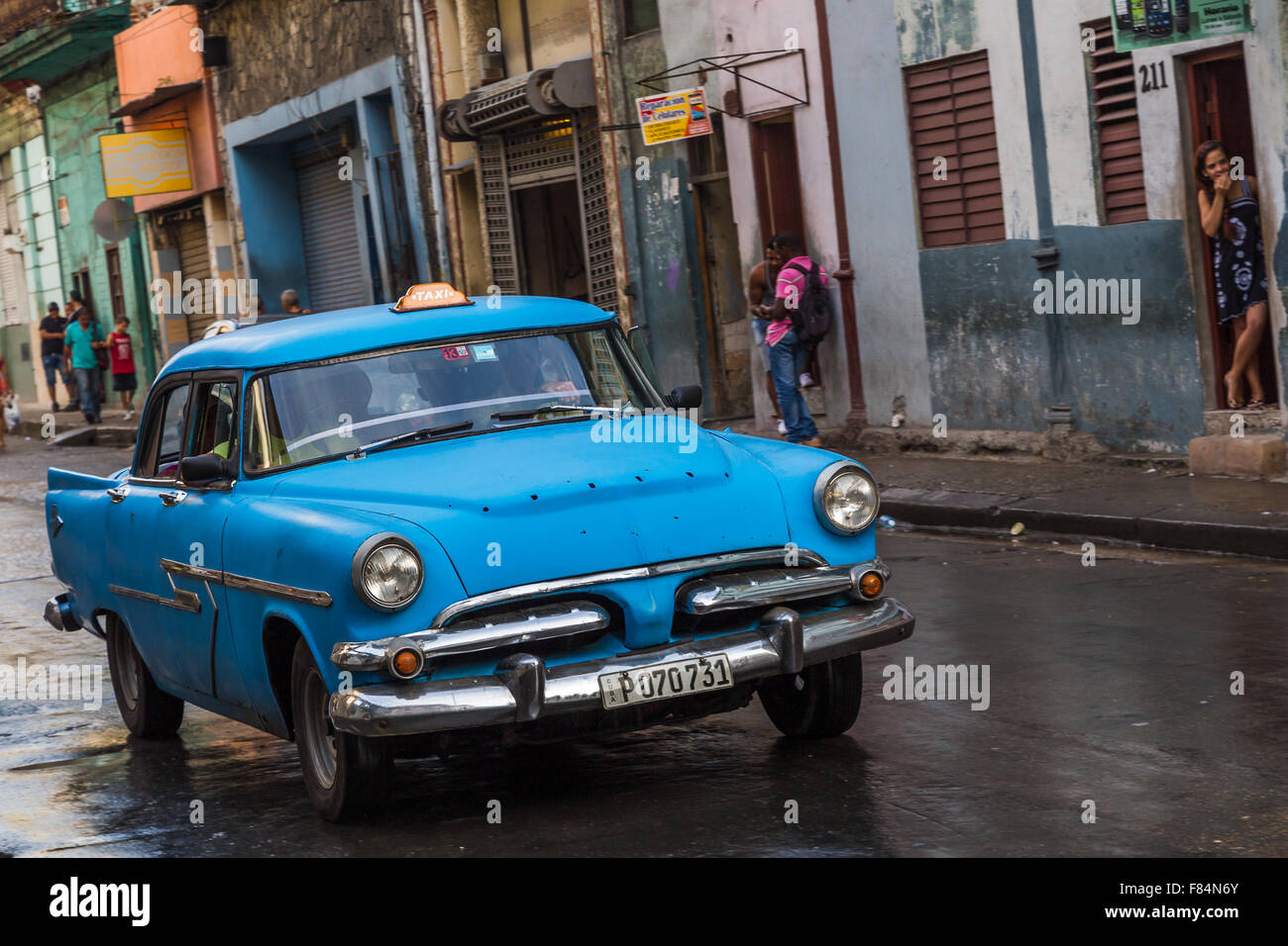 Slanted road hi-res stock photography and images - Alamy