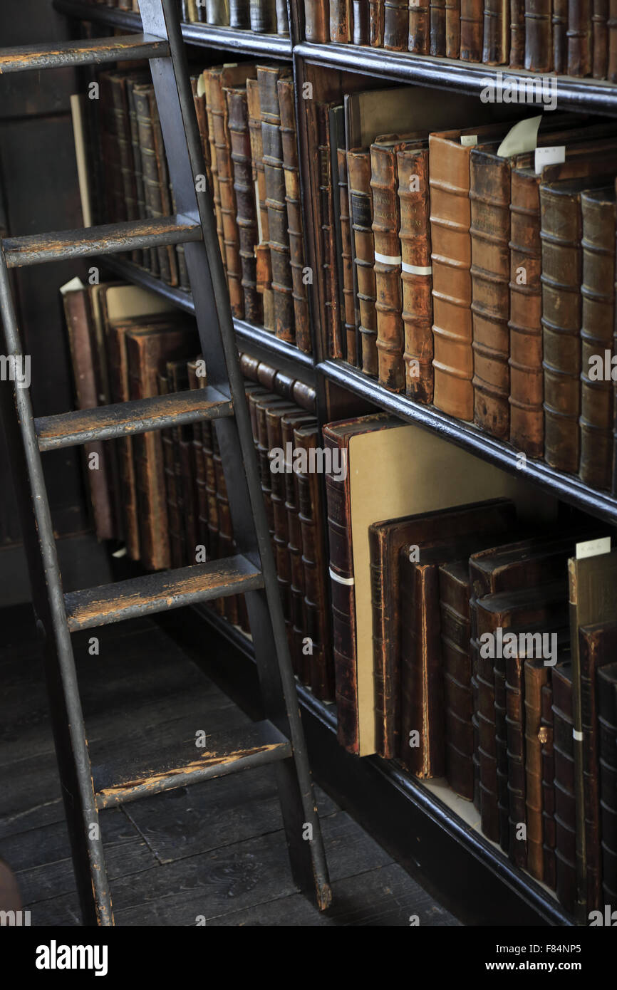 Antique Study Room High Resolution Stock Photography and Images - Alamy