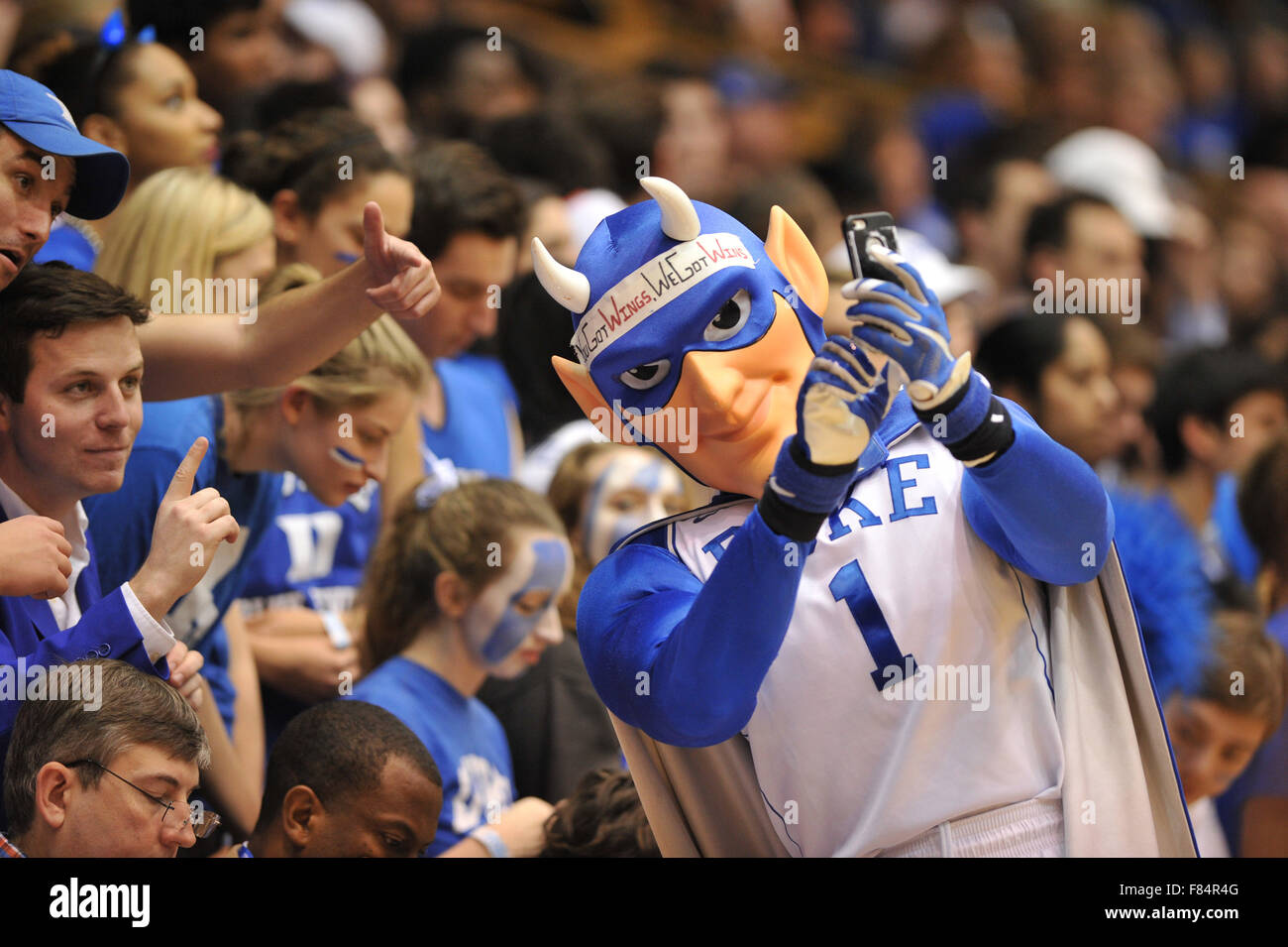 Durham, North Carolina, USA. 5th Dec, 2015. Duke mascot takes selfie ...