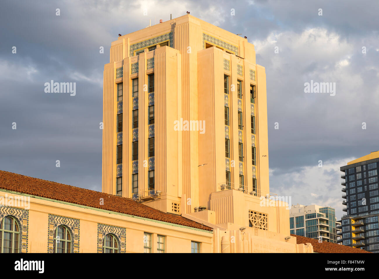 County adminstration hi-res stock photography and images - Alamy