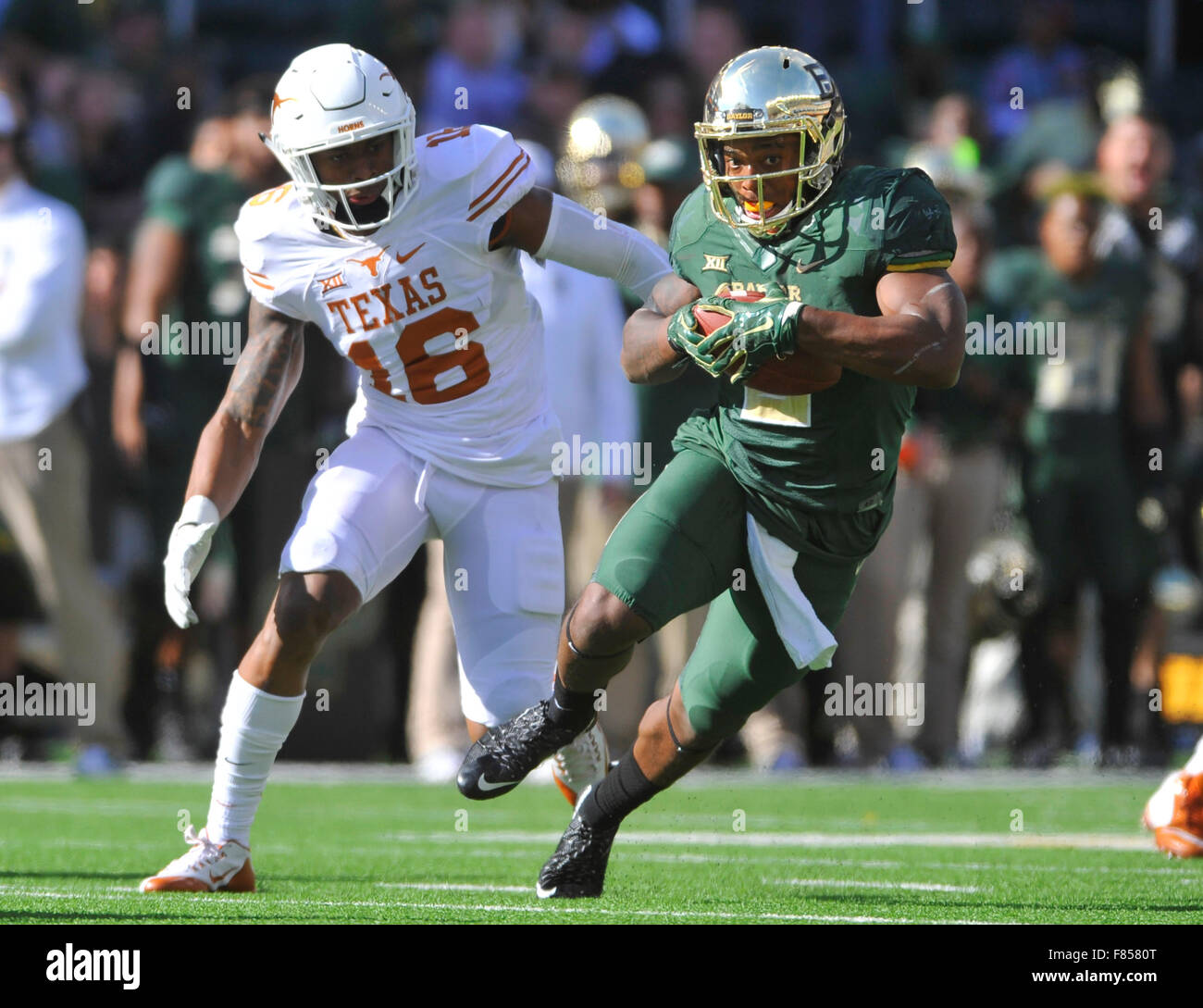 Waco, Texas, USA. 05th Dec, 2015. Baylor running back Johnny Jefferson ...