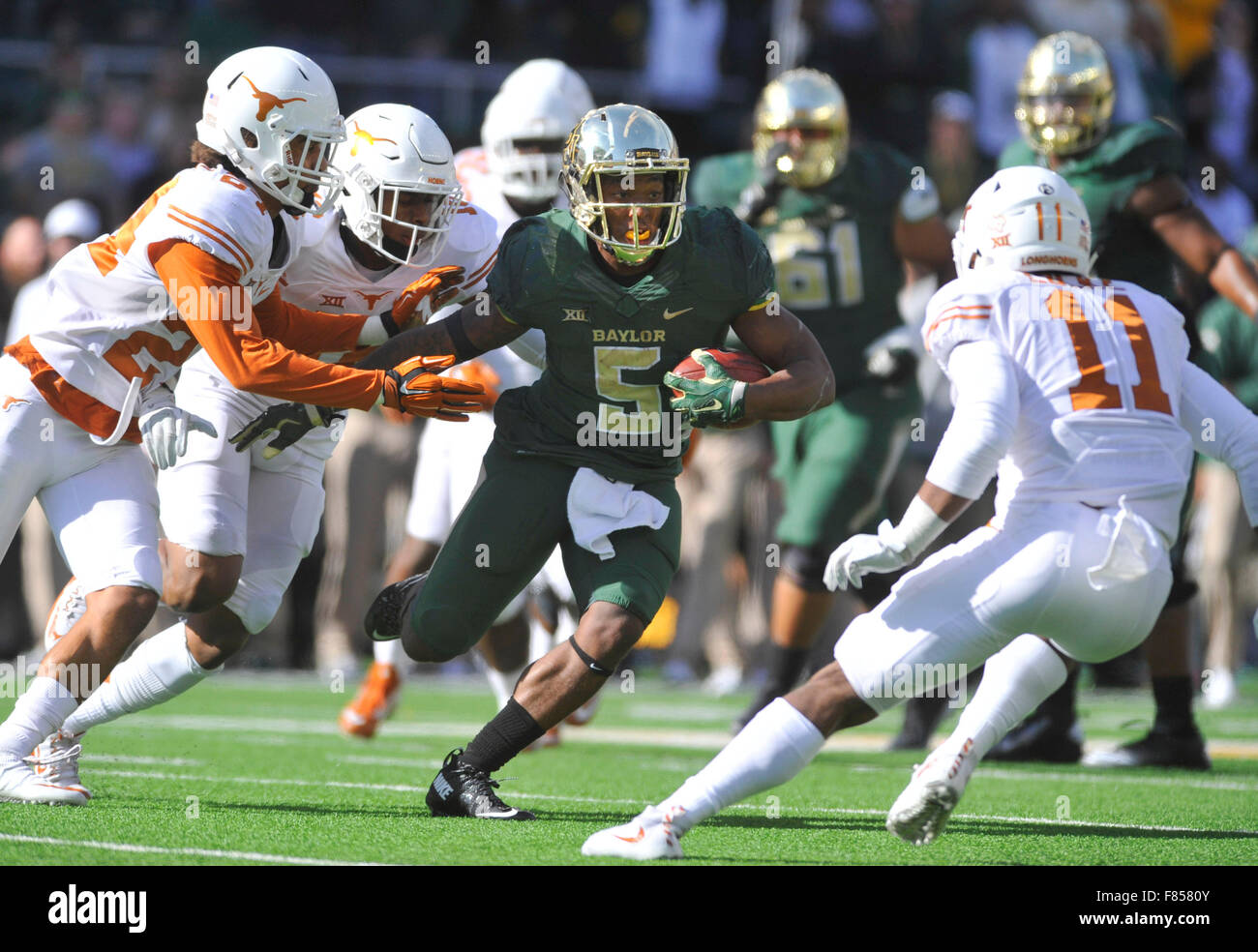 Waco, Texas, USA. 05th Dec, 2015. Baylor running back Johnny Jefferson ...