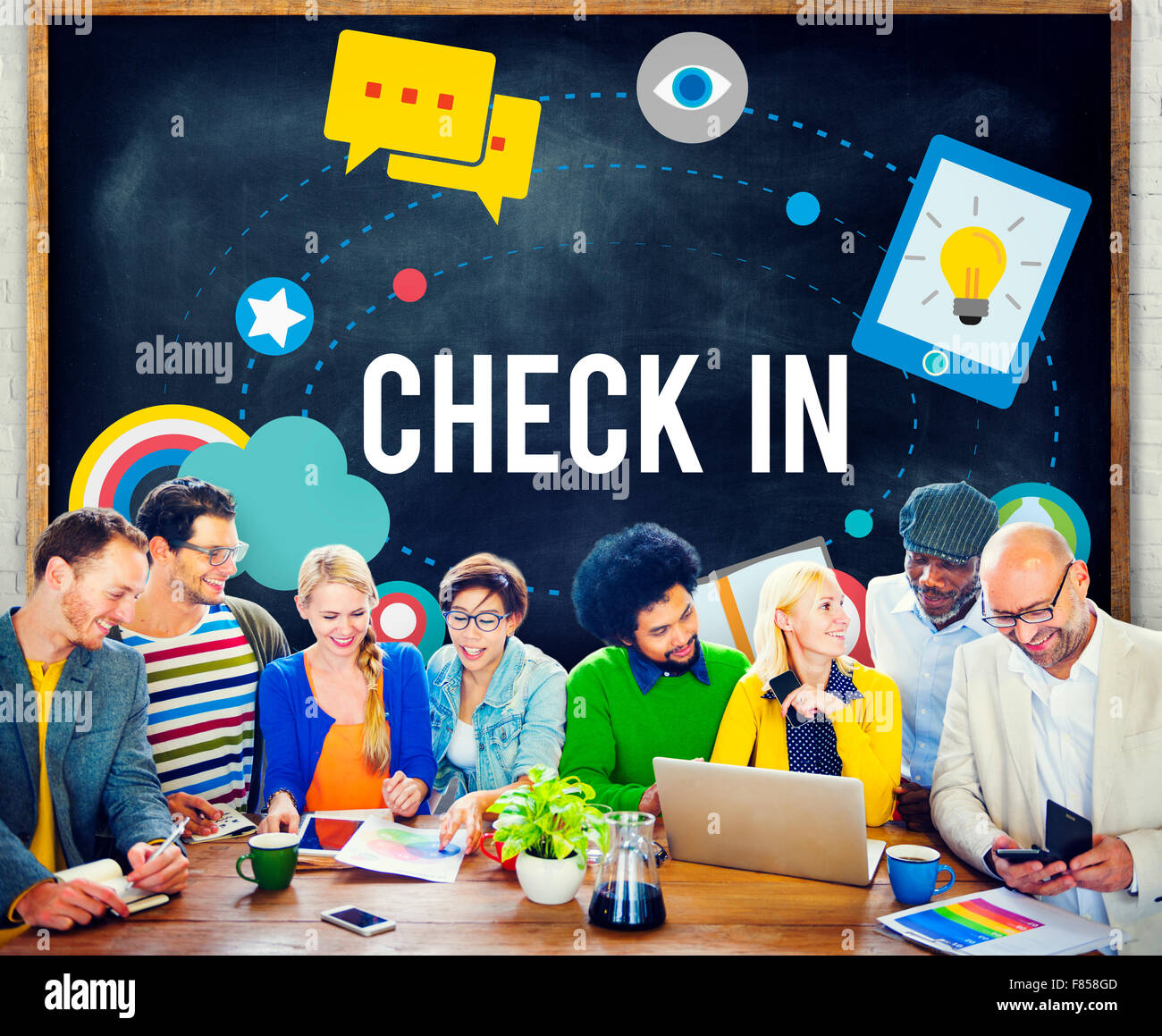 Laptop pin map navigation hi-res stock photography and images - Alamy