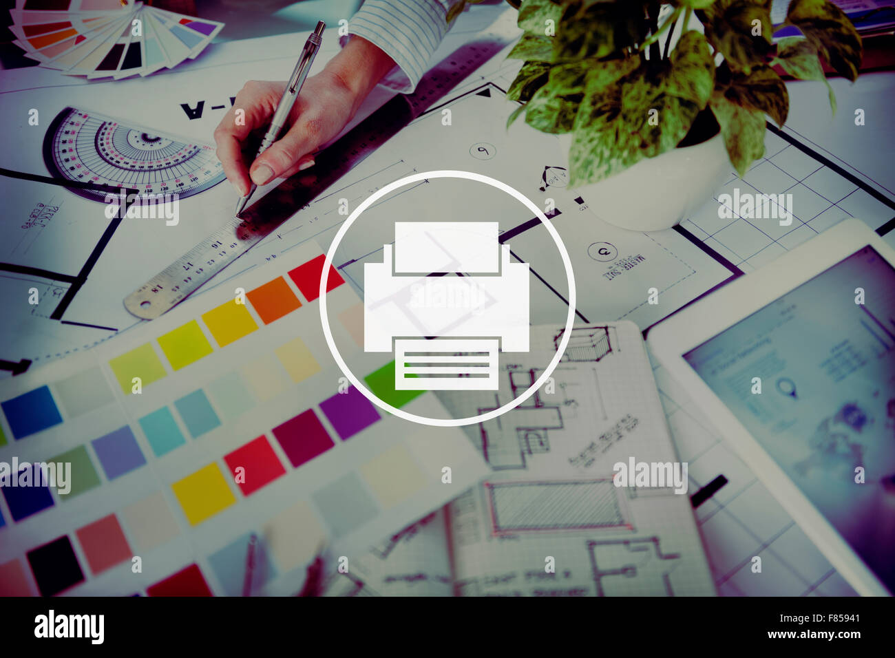 Computer printout paper hi-res stock photography and images - Alamy