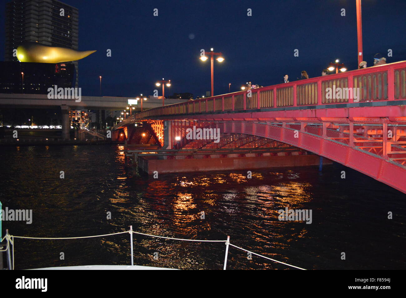 Tokyo river bank hi-res stock photography and images - Alamy