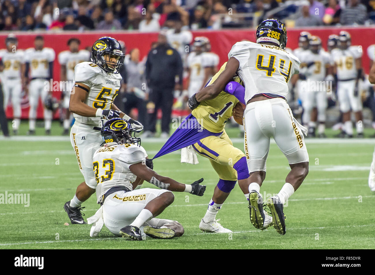 December 5, 2015 - Alcorn State Braves quarterback Lenorris Footman (17 ...