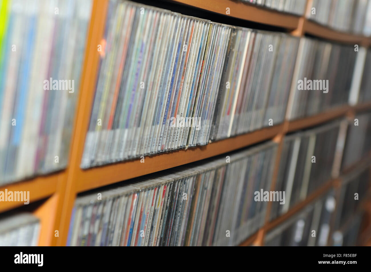 Music cd dvd plates collection hi-res stock photography and images - Alamy