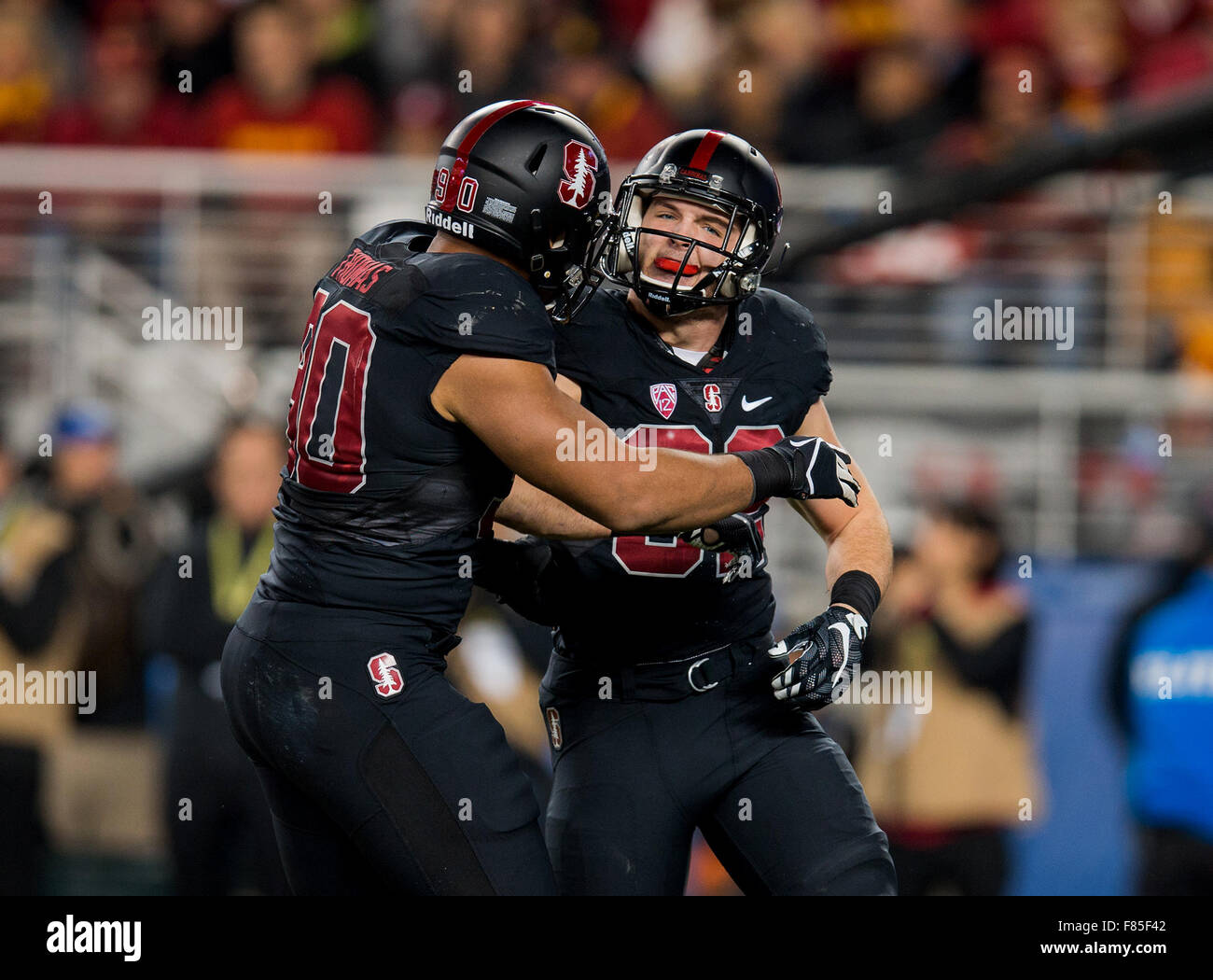 Los Angeles, CA, USA. 05th Dec, 2015. Stanford Cardinal linebacker (32 ...