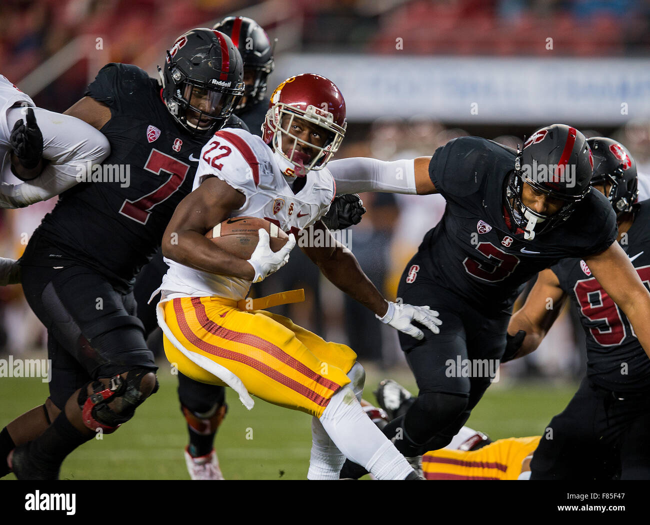 Los Angeles, CA, USA. 05th Dec, 2015. Stanford Cardinal linebacker (3 ...