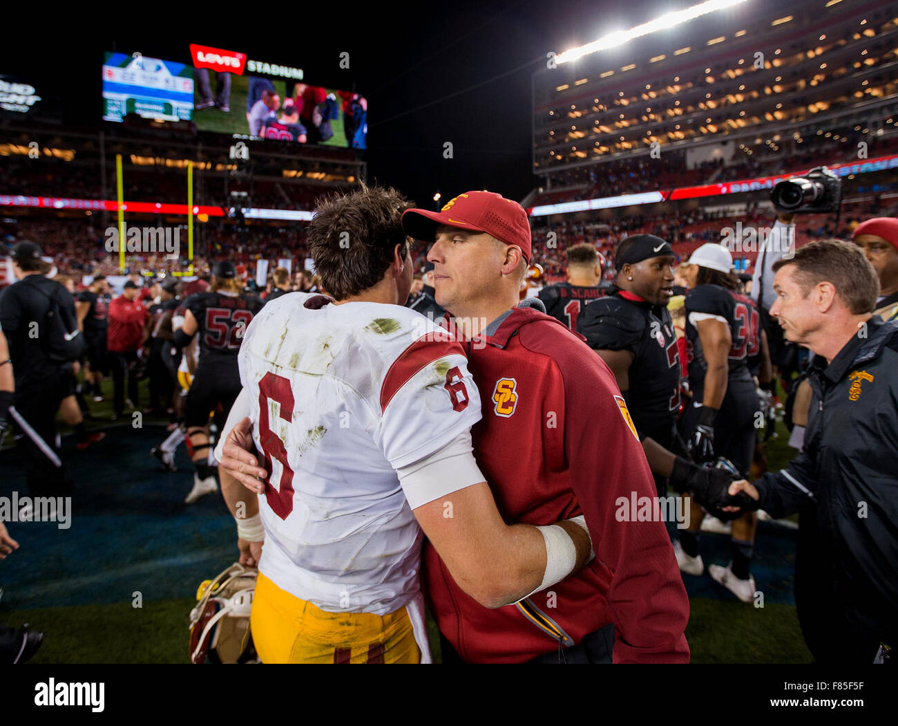 Los Angeles, CA, USA. 05th Dec, 2015. USC quarterback (6) Cody Kessler ...