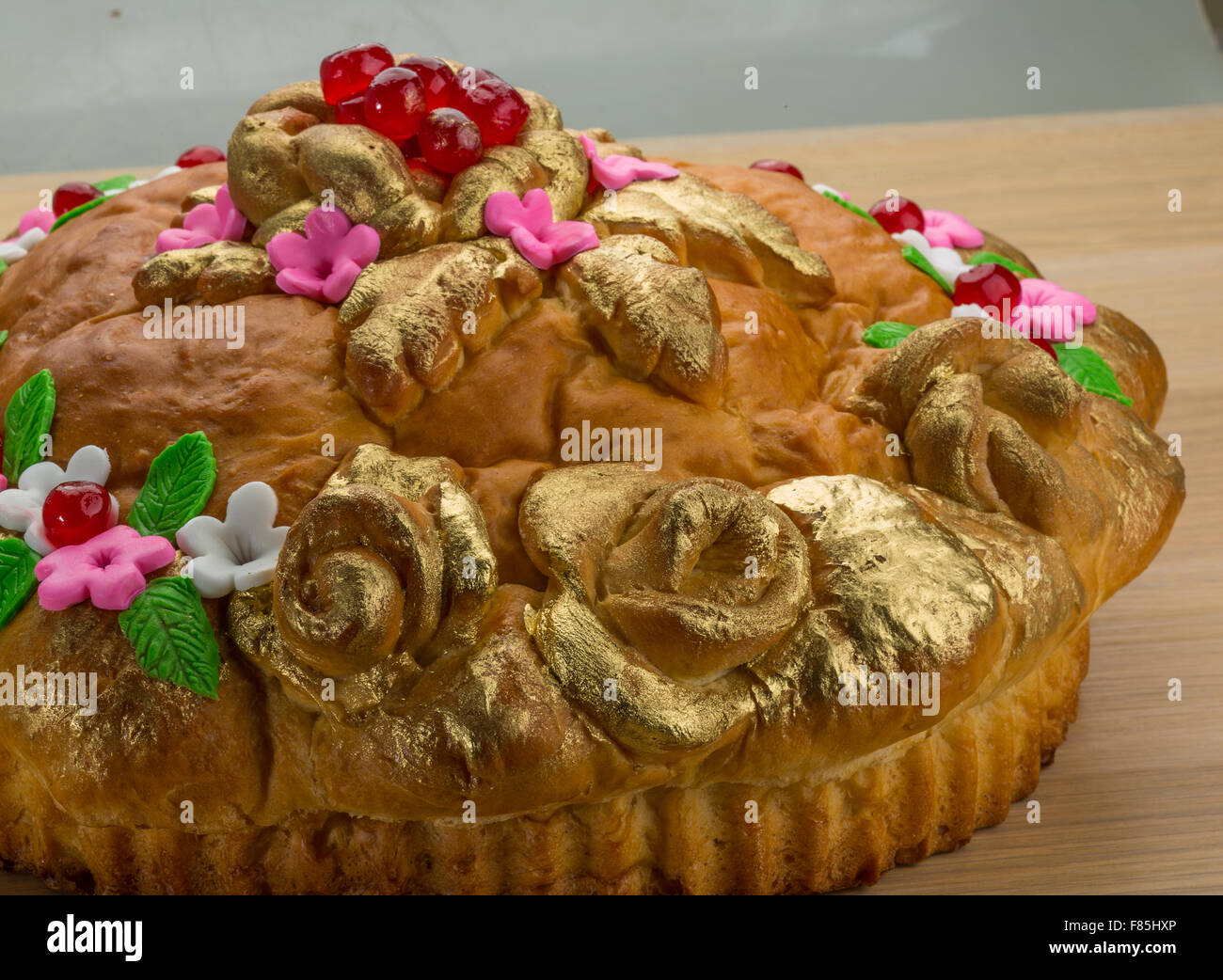 Karavay - Russian traditional bread on the desk Stock Photo - Alamy