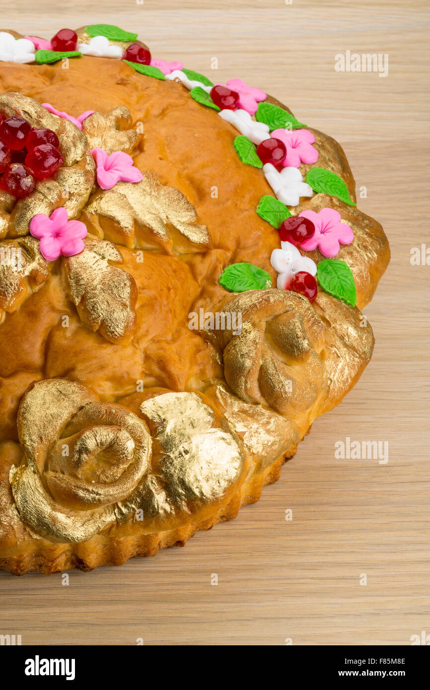 Karavay - Russian traditional bread on the desk Stock Photo - Alamy