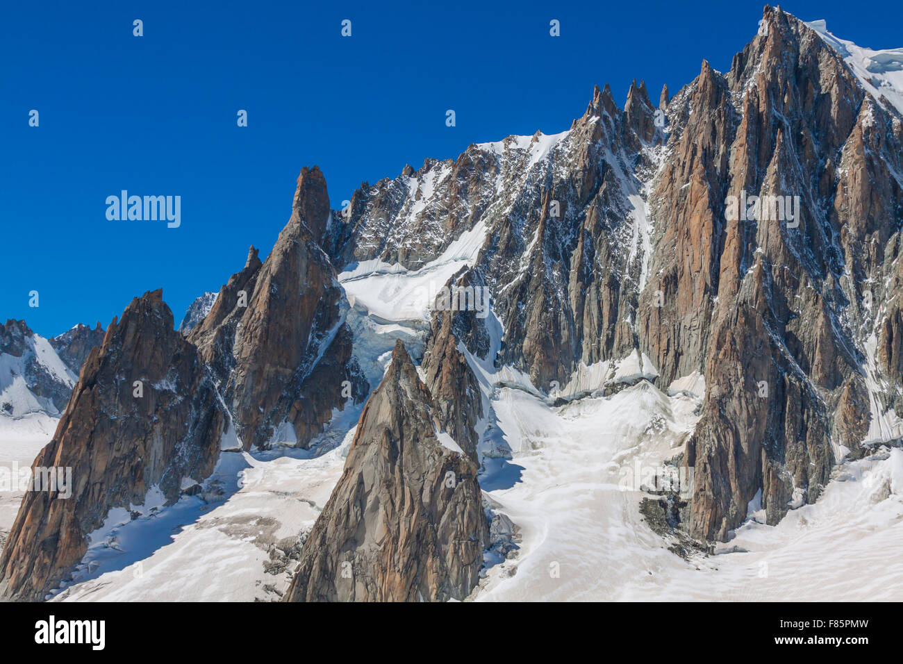 Italy france border mont blanc hi-res stock photography and images - Alamy