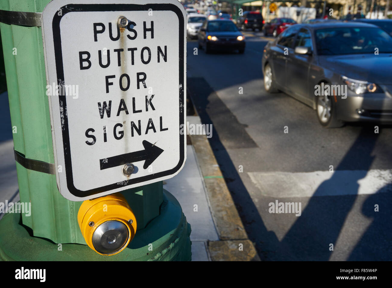 Crosswalk push button hi-res stock photography and images - Alamy