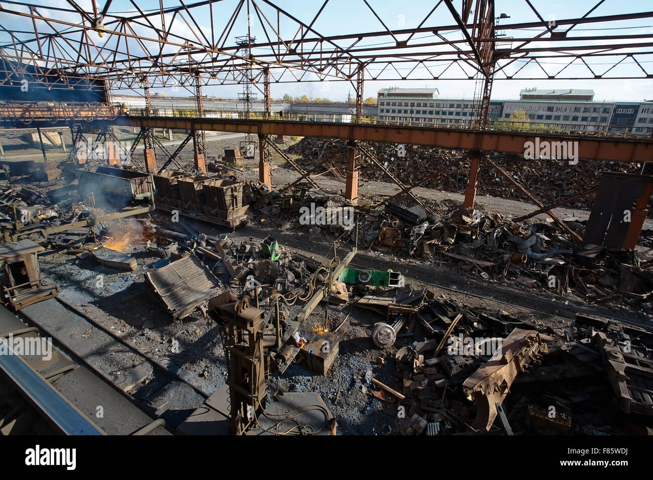 Scrap steel girders hi-res stock photography and images - Alamy