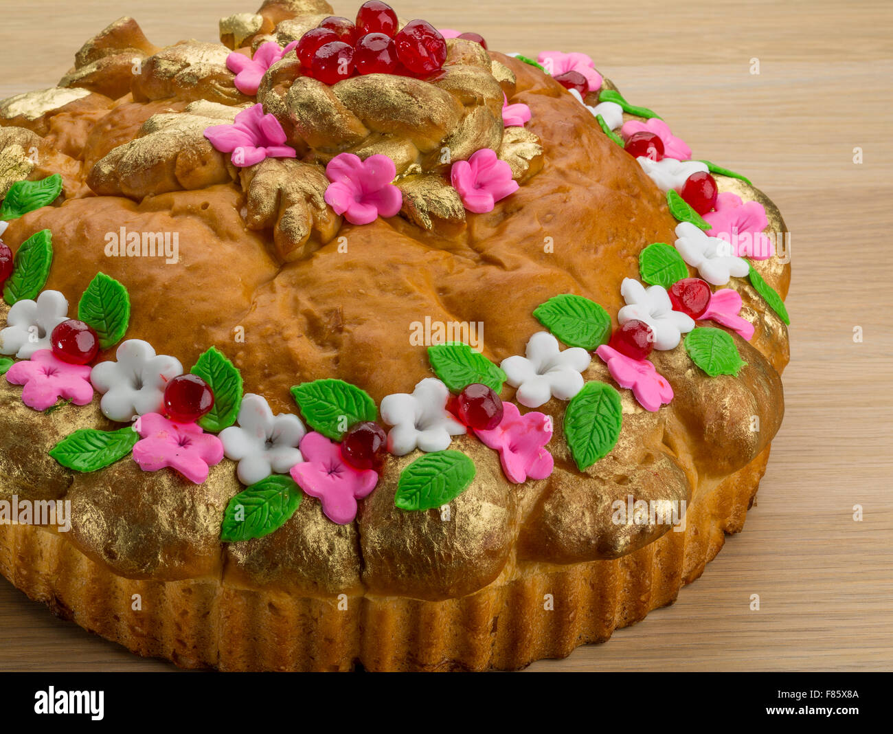 Karavay - Russian traditional bread on the desk Stock Photo - Alamy