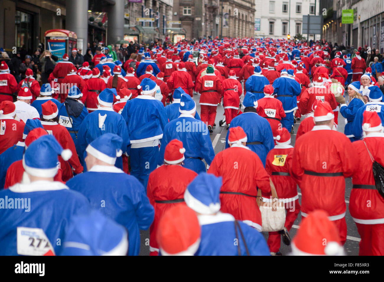 Runners in liverpool santa hi-res stock photography and images - Alamy