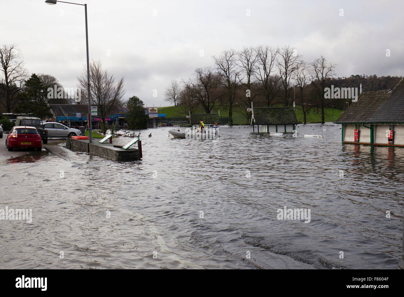 Lake Windermere, Cumbria, UK. 6th Dec, 2015. Severe flood. Lake ...
