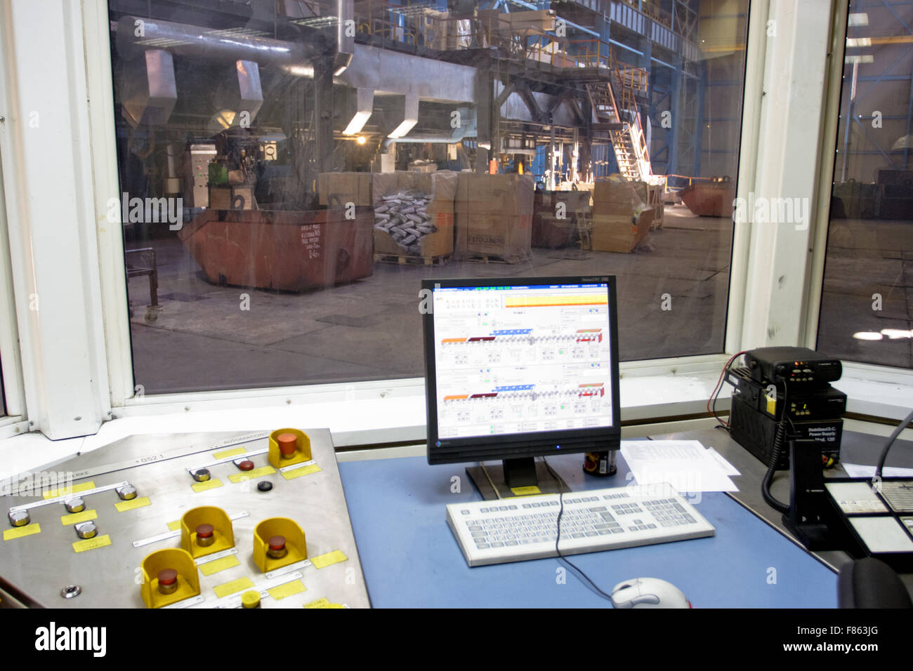 Factory control room Stock Photo - Alamy