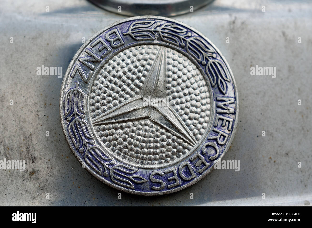 mercedes car emblem, car badge Stock Photo - Alamy