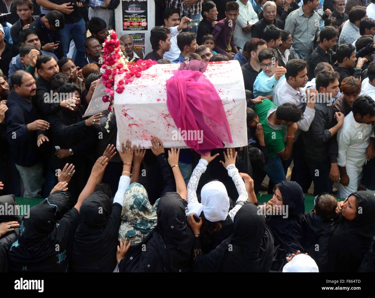 Allahabad, Uttar Pradesh, India. 6th Dec, 2015. Allahabad: Muslim ...