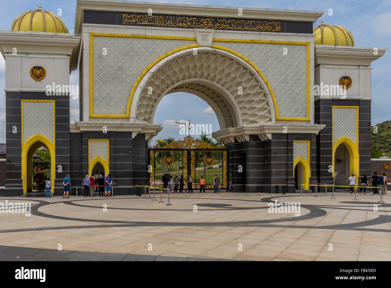 King palace kuala lumpur malaysia hi-res stock photography and images ...