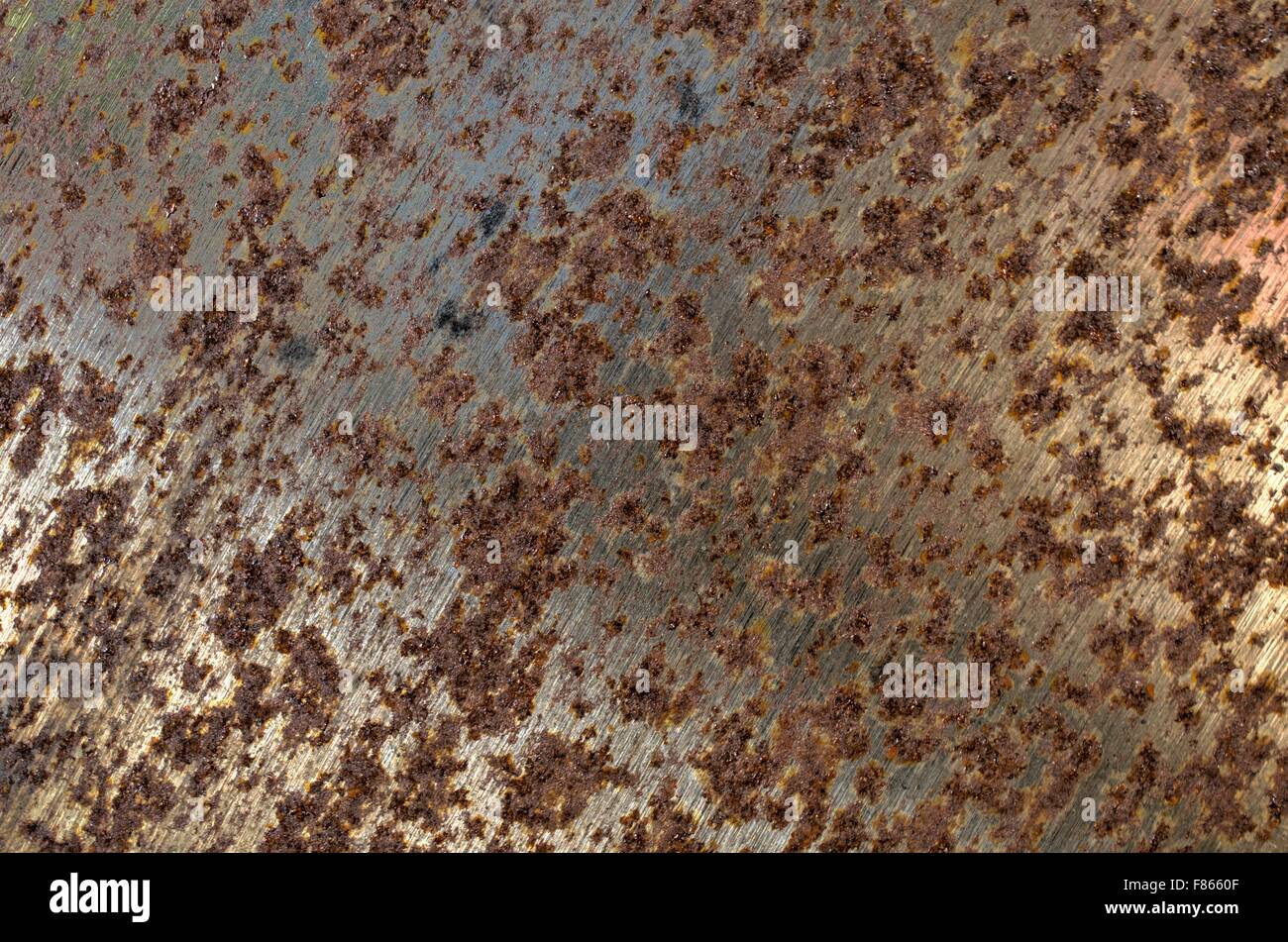 old rusty wood cutting saw heavy duty macro Stock Photo - Alamy