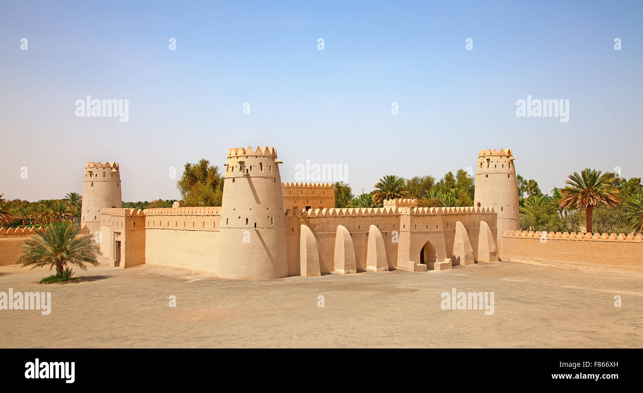 Famous Jahili fort in Al Ain oasis, United Arab Emirates Stock Photo ...