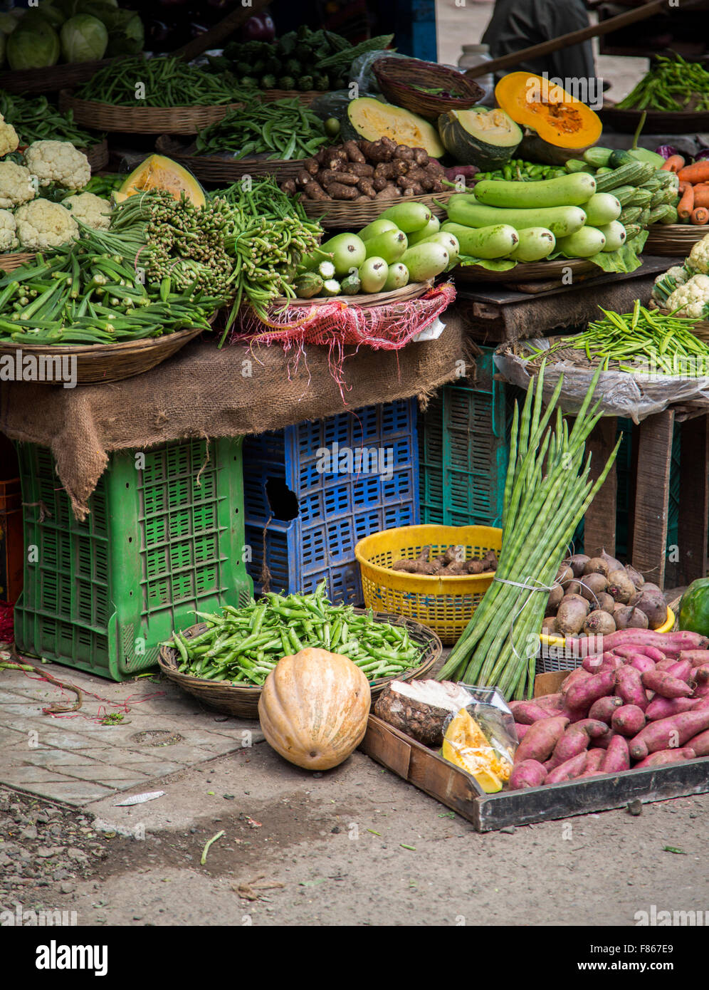 Vegetables on the market in Mumbai, India Stock Photo - Alamy