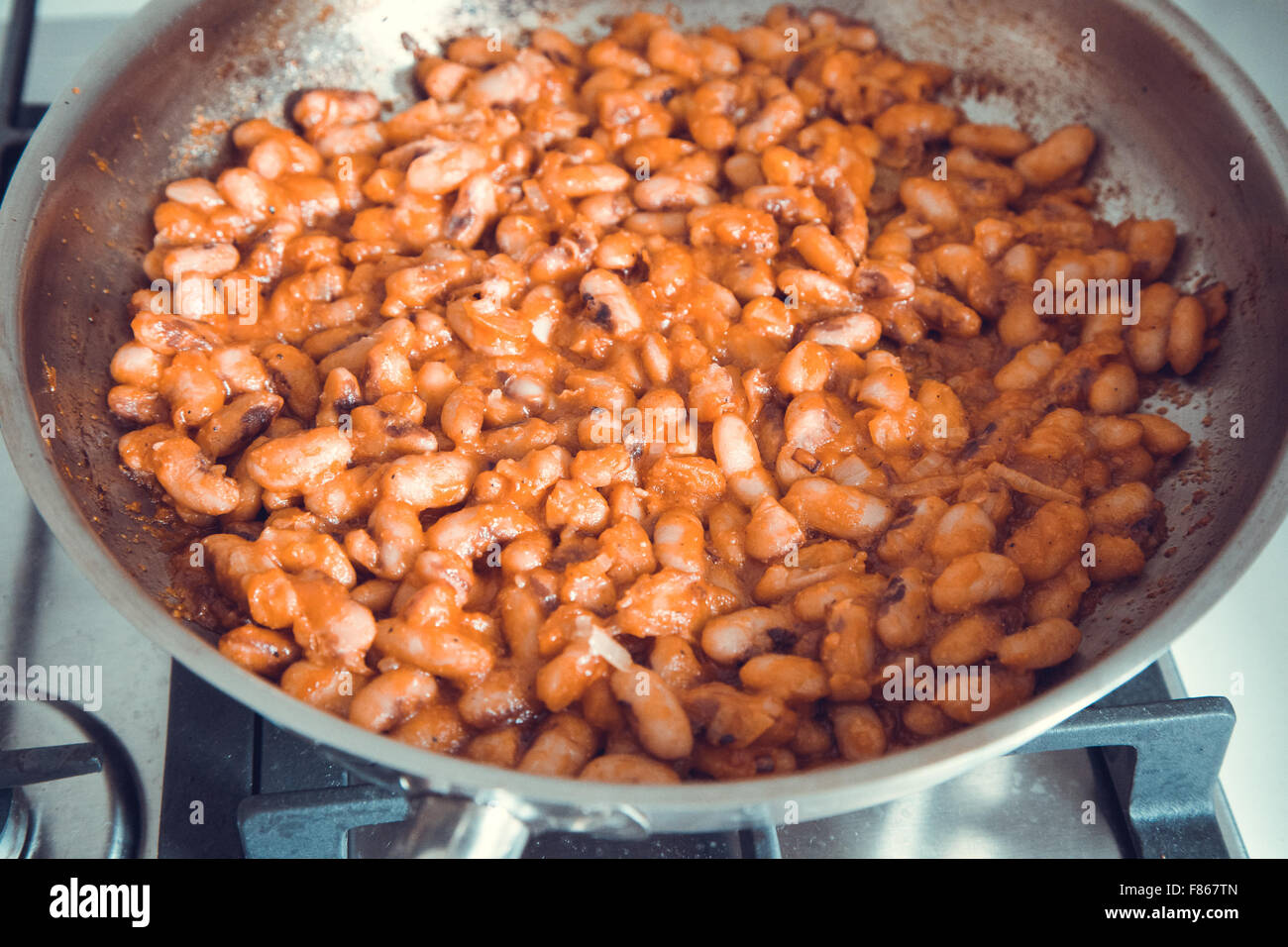beans in tomato sauce on pan Stock Photo - Alamy