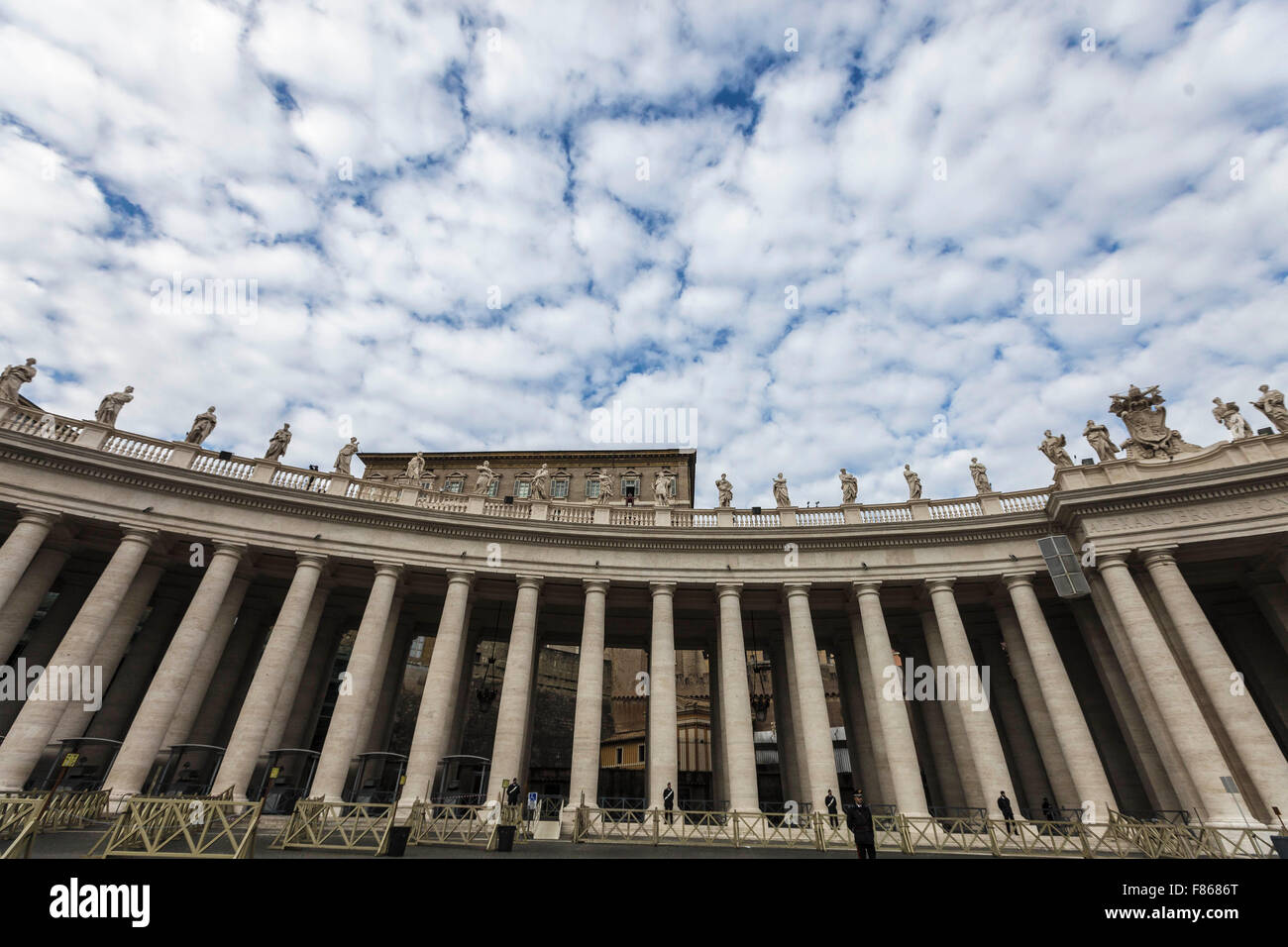 Rome jubilee crowd hi-res stock photography and images - Alamy
