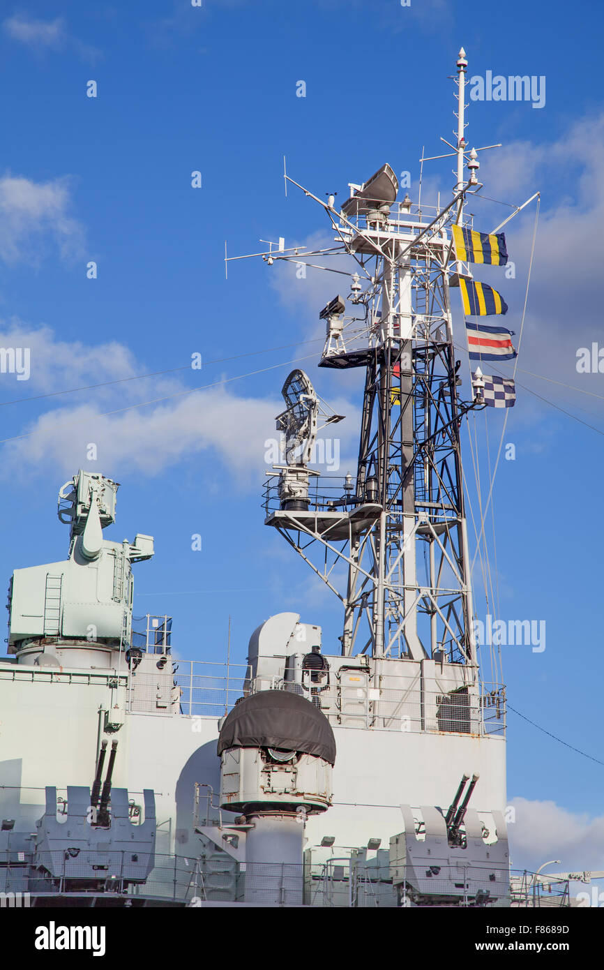 American warship convoy hi-res stock photography and images - Alamy
