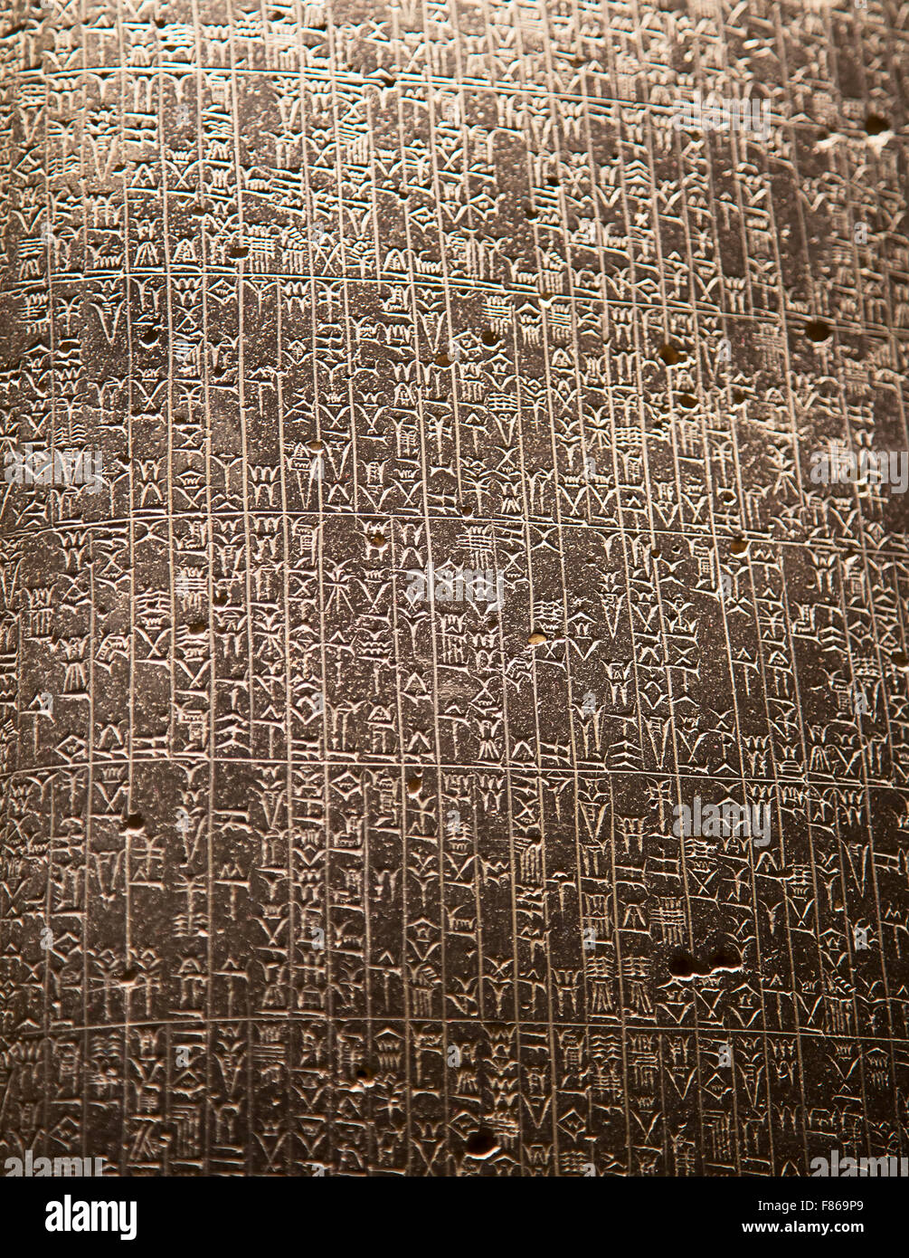 Ancient sumerian stone carving with cuneiform scripting Stock Photo - Alamy