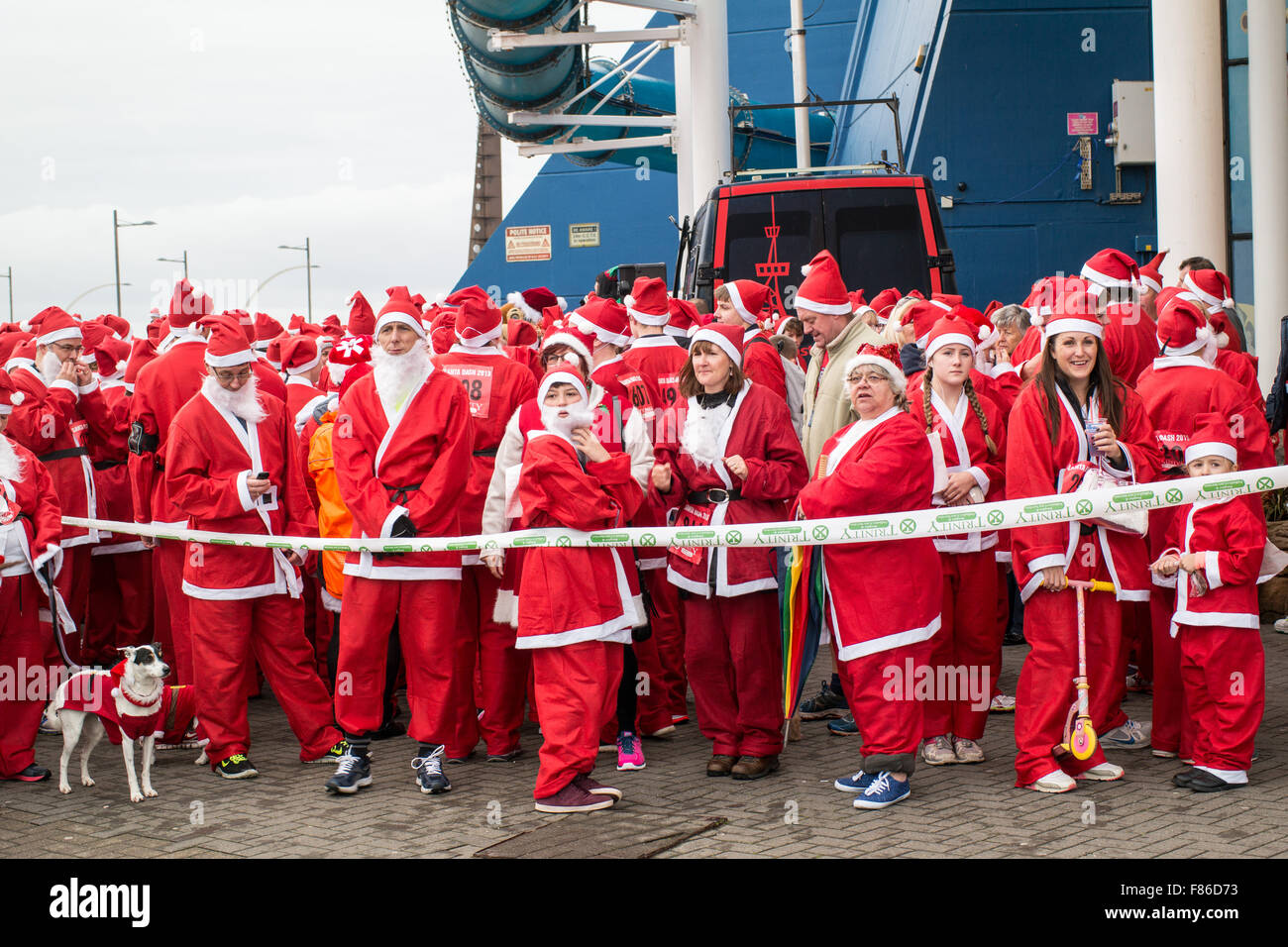 Blackpool, UK. 6th December 2015. Santa's dash event takes place along ...