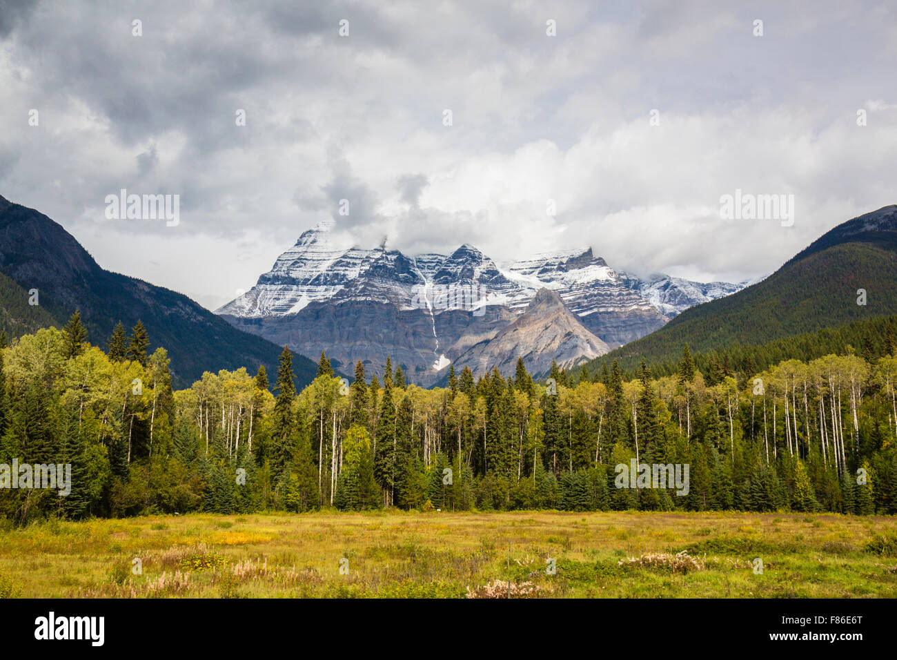 Mountain scenery, Mount Robson, Mount Robson Provincial Park, British ...
