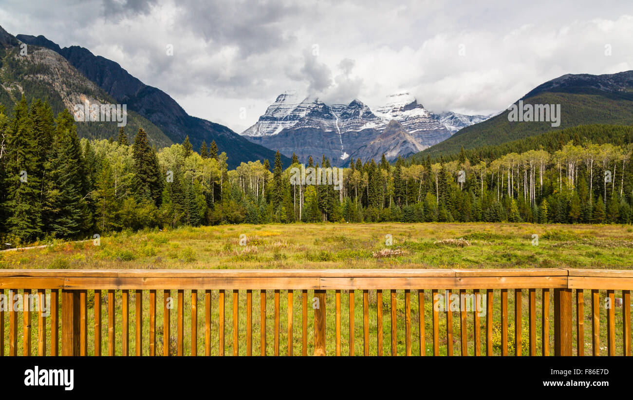 Mountain scenery, Mount Robson, Mount Robson Provincial Park, British ...