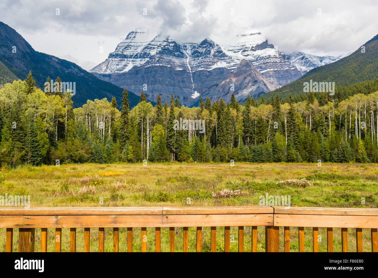 Mountain scenery, Mount Robson, Mount Robson Provincial Park, British ...