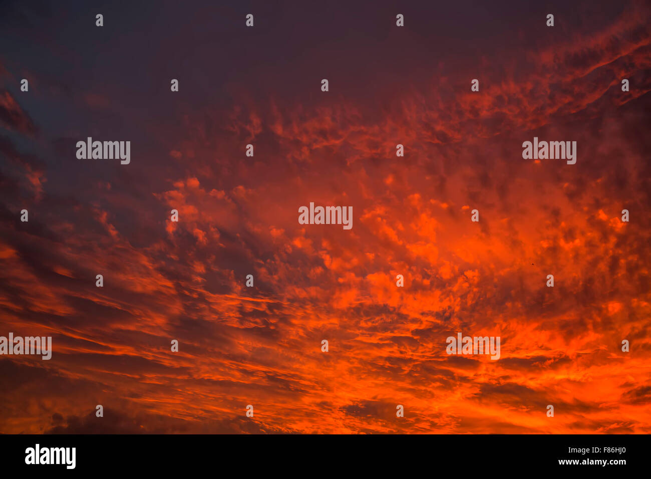 Dramatic red sky at night hi-res stock photography and images - Alamy