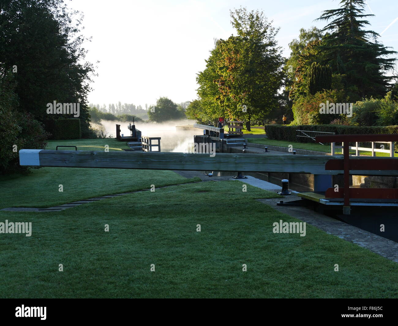 King's lock thames hi-res stock photography and images - Alamy