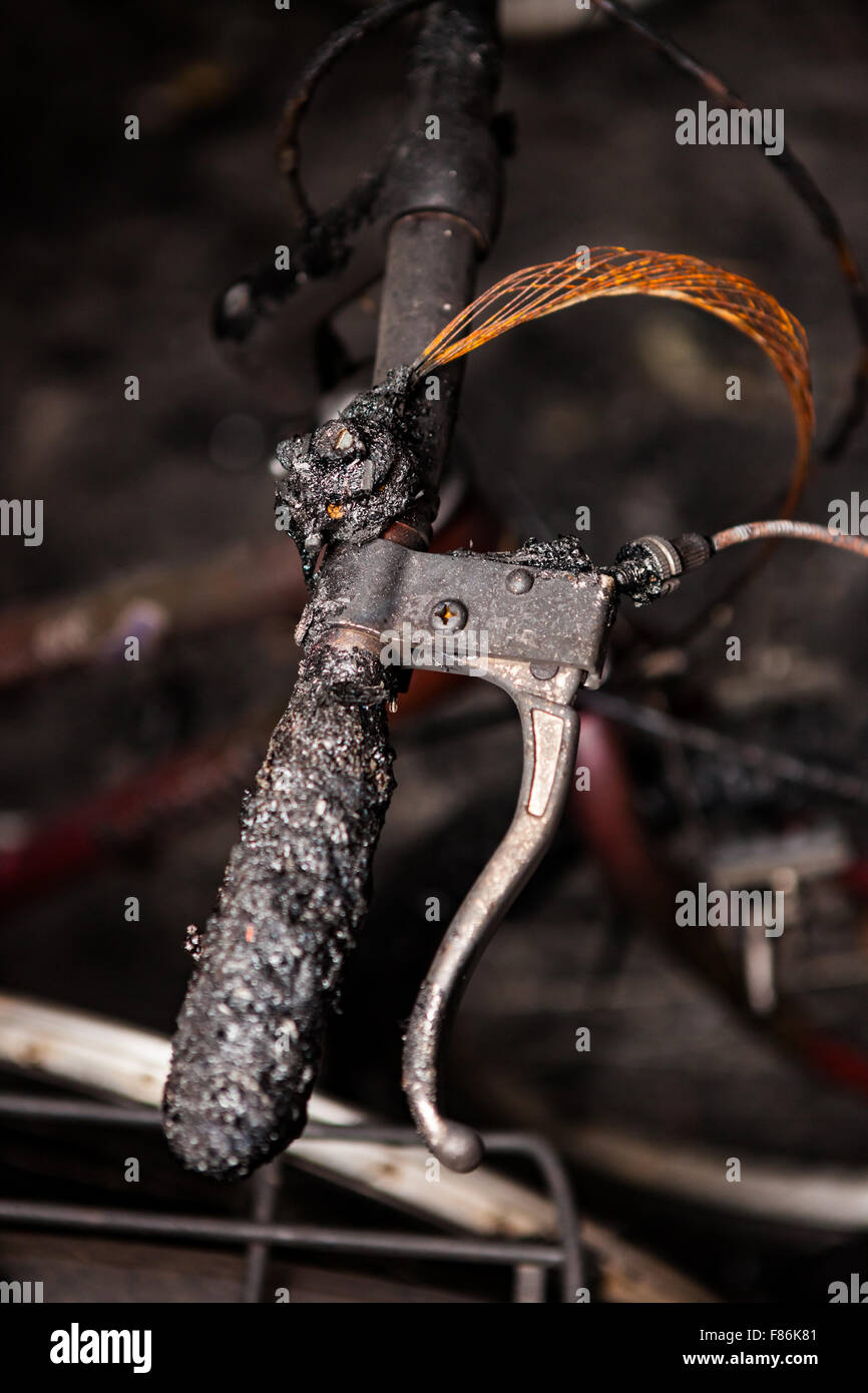 Demolished bicycle hi-res stock photography and images - Alamy