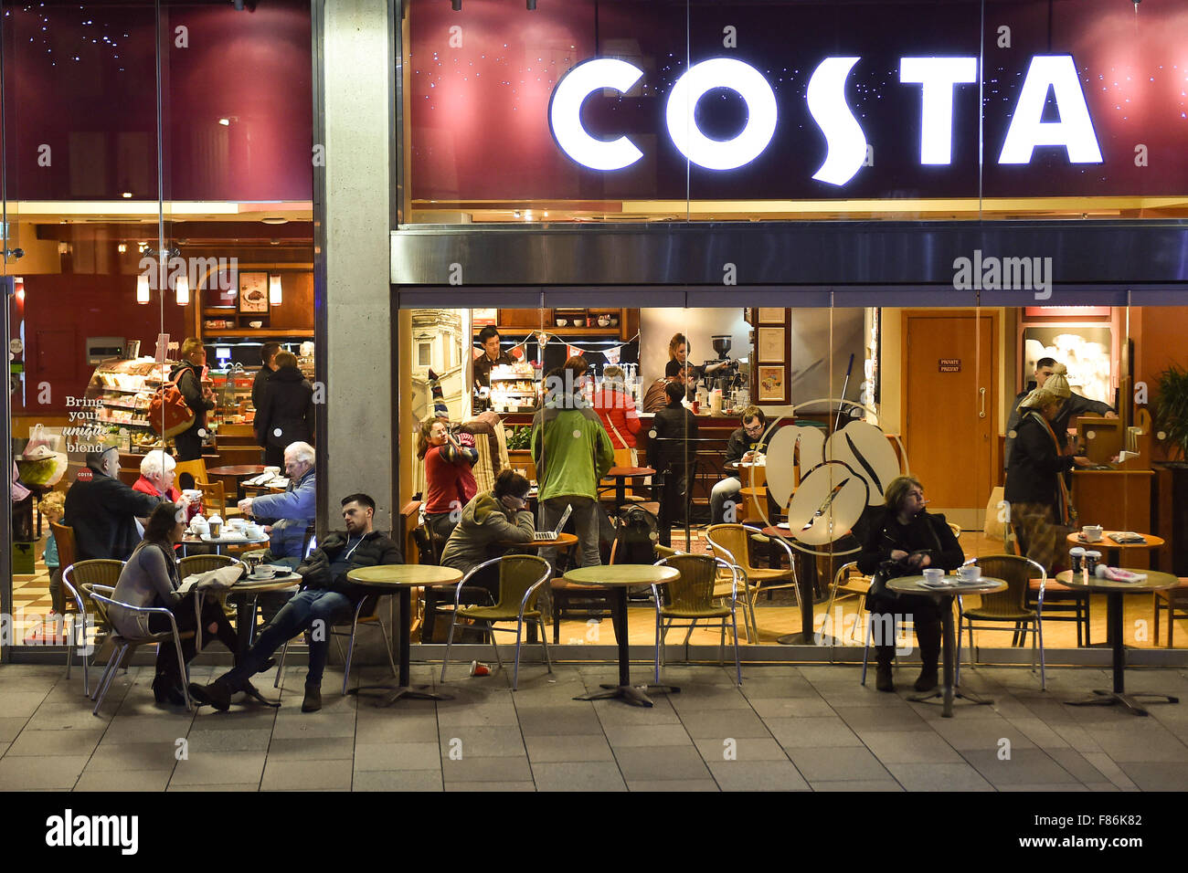 costa coffee sign logo whitbread high street Stock Photo - Alamy