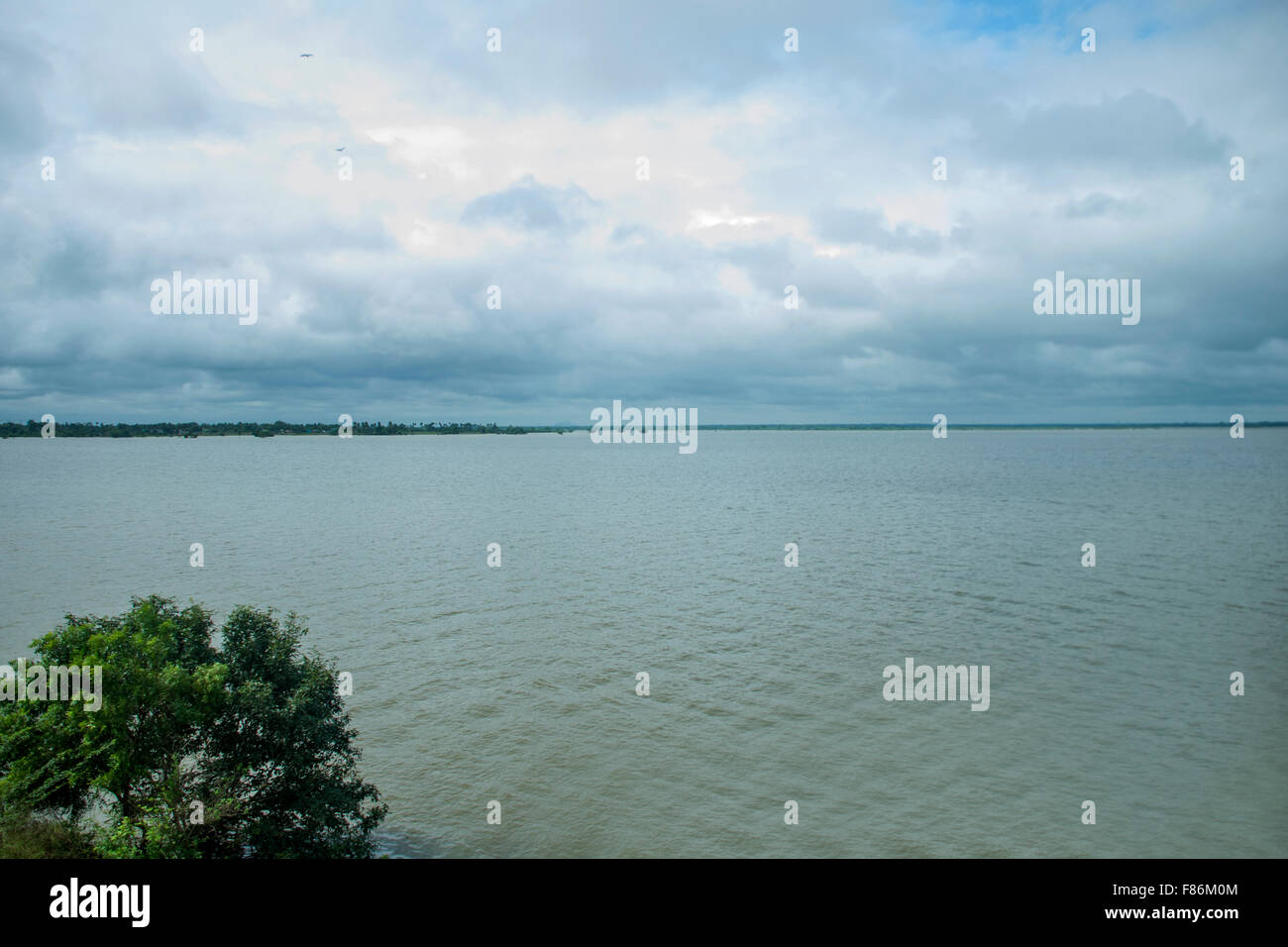 5th dec 2015, Due to heavy rain Madhuranthagam Lake reached its full ...