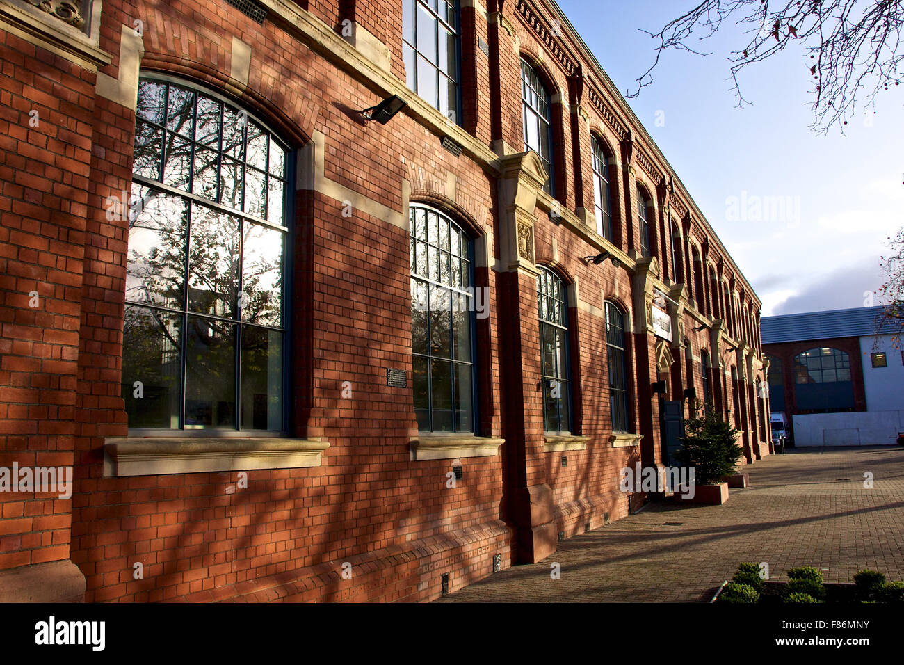 Brick building in Gloucester Stock Photo - Alamy