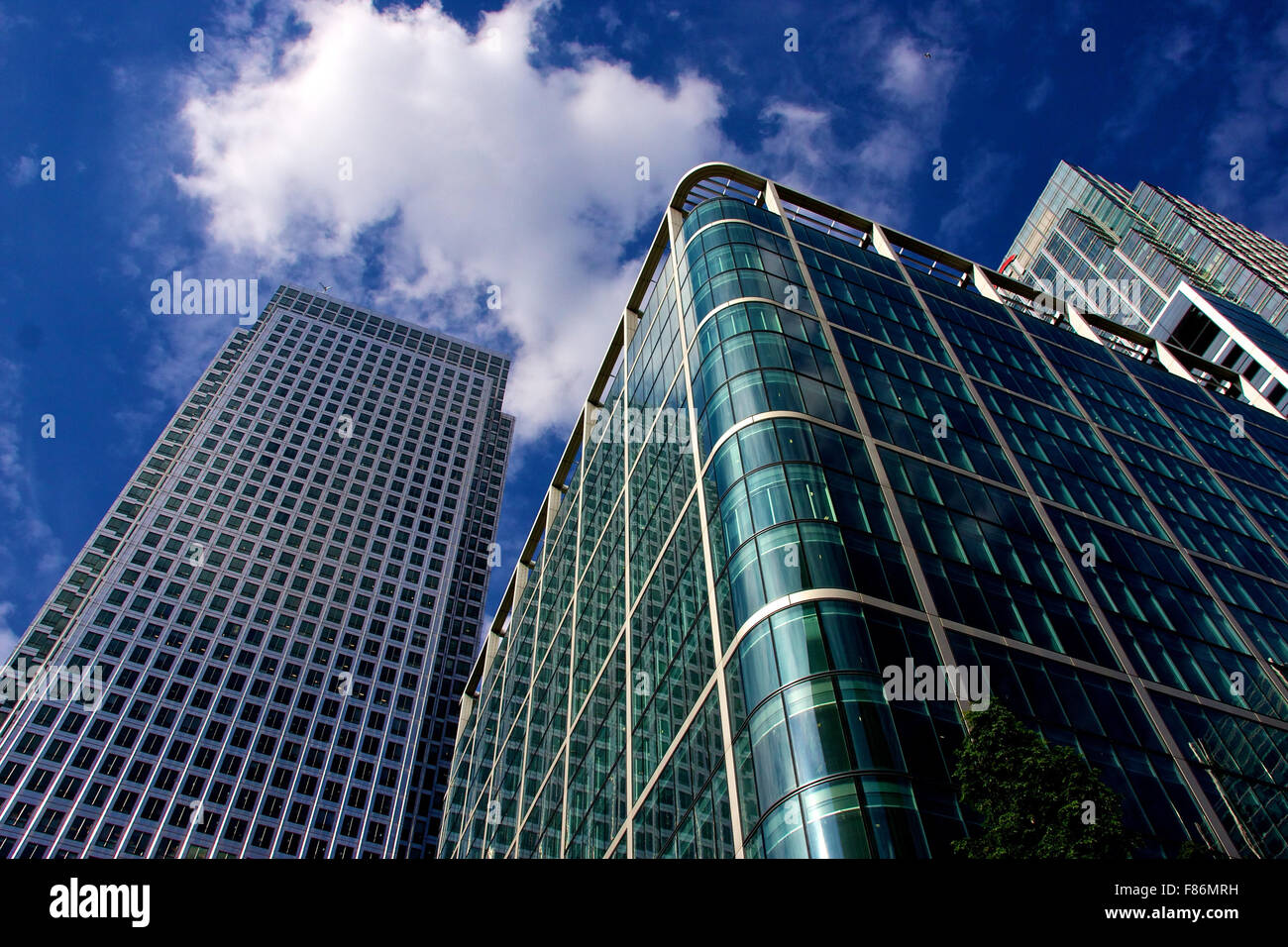 Skyscrapers in london hi-res stock photography and images - Alamy