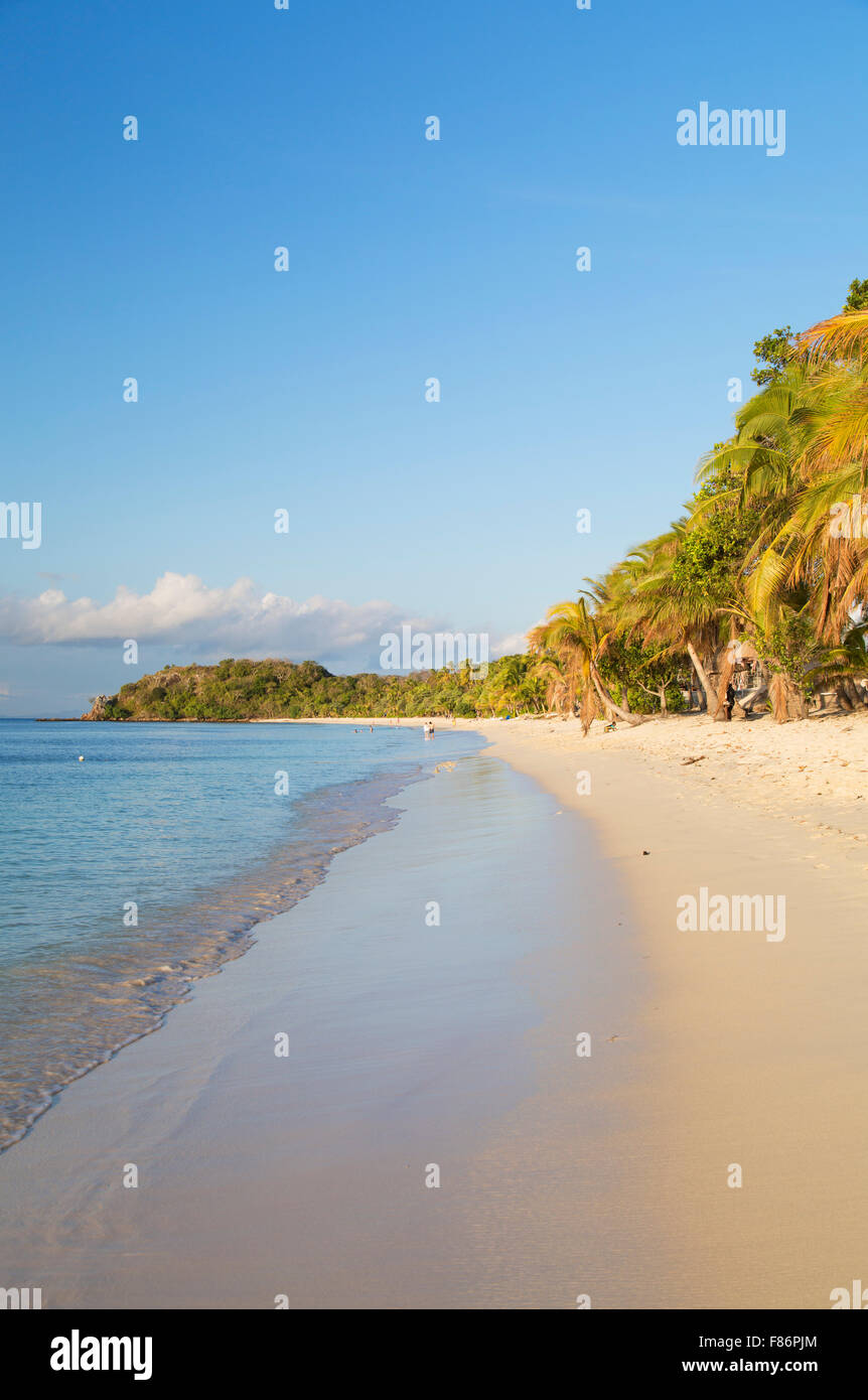 Beach on Mana Island, Mamanuca Islands, Fiji Stock Photo - Alamy