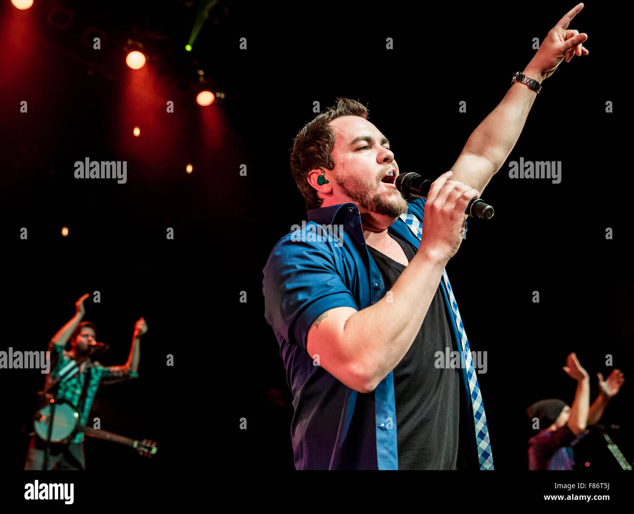 Eli young band performing live hi-res stock photography and images - Alamy